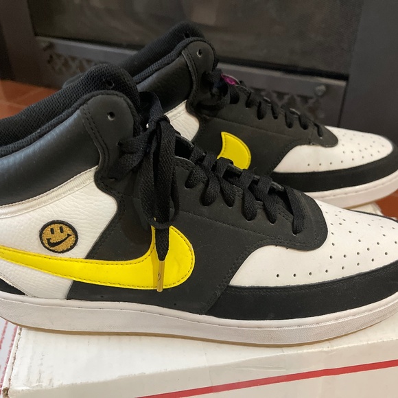 Nike | Shoes | Nike Go The Extra Smile Shoes Size 2 | Poshmark